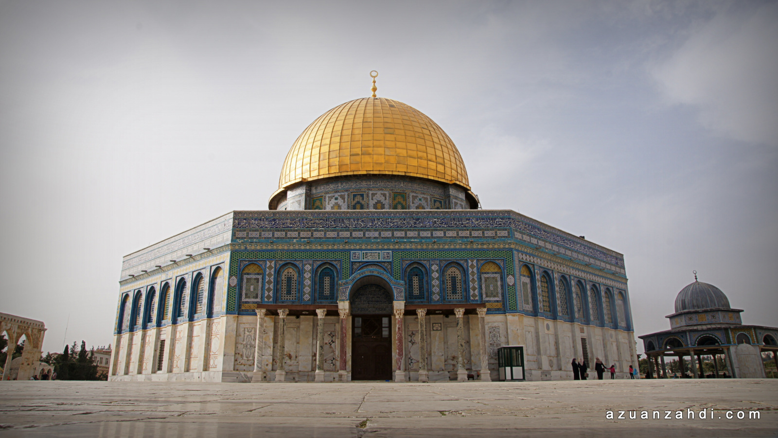 Masjid Al Aqsa Floating Rock